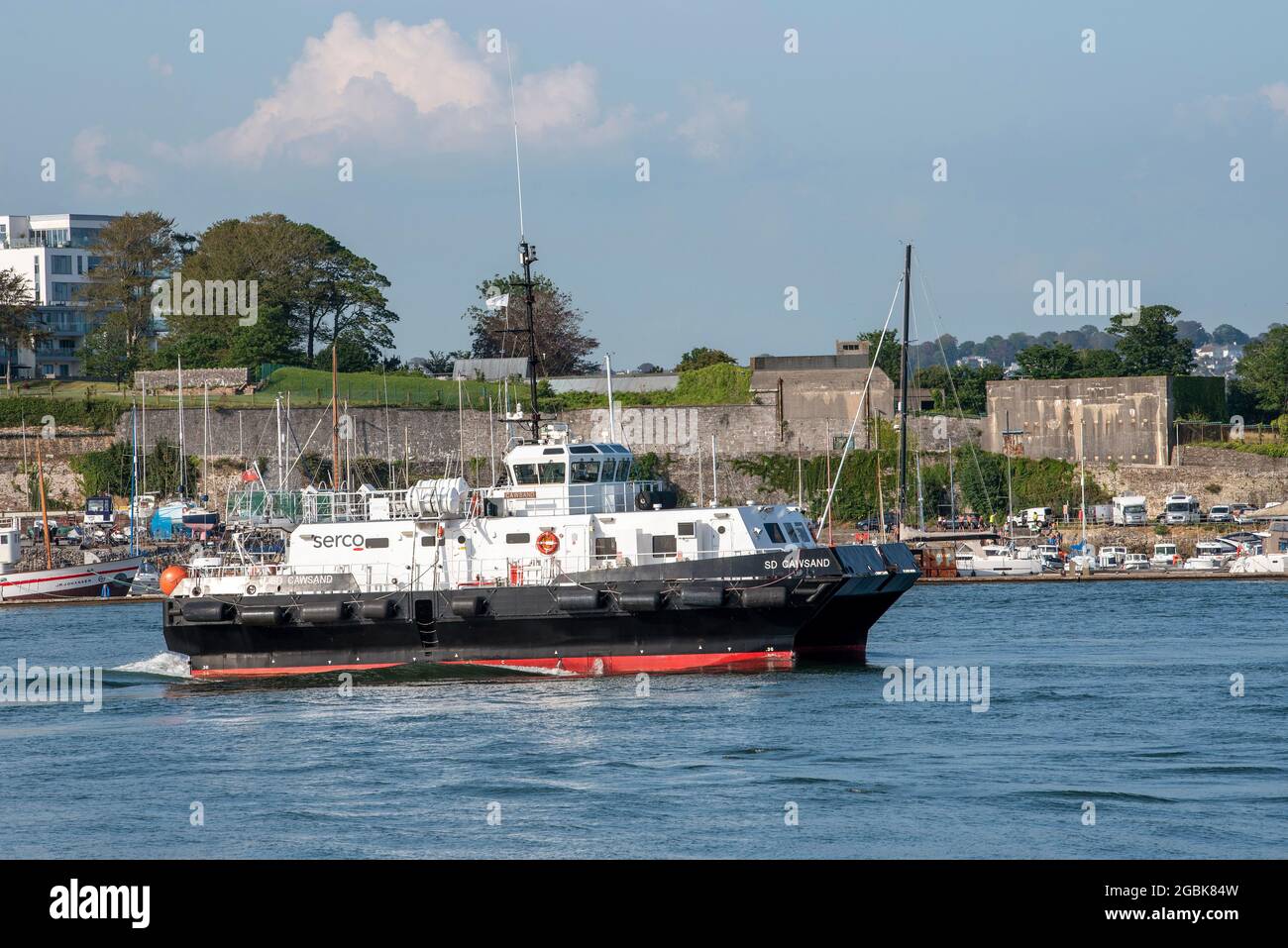 River Tamar, Plymouth, Devon, England, UK. 2021. The SD Cawsand an off ...
