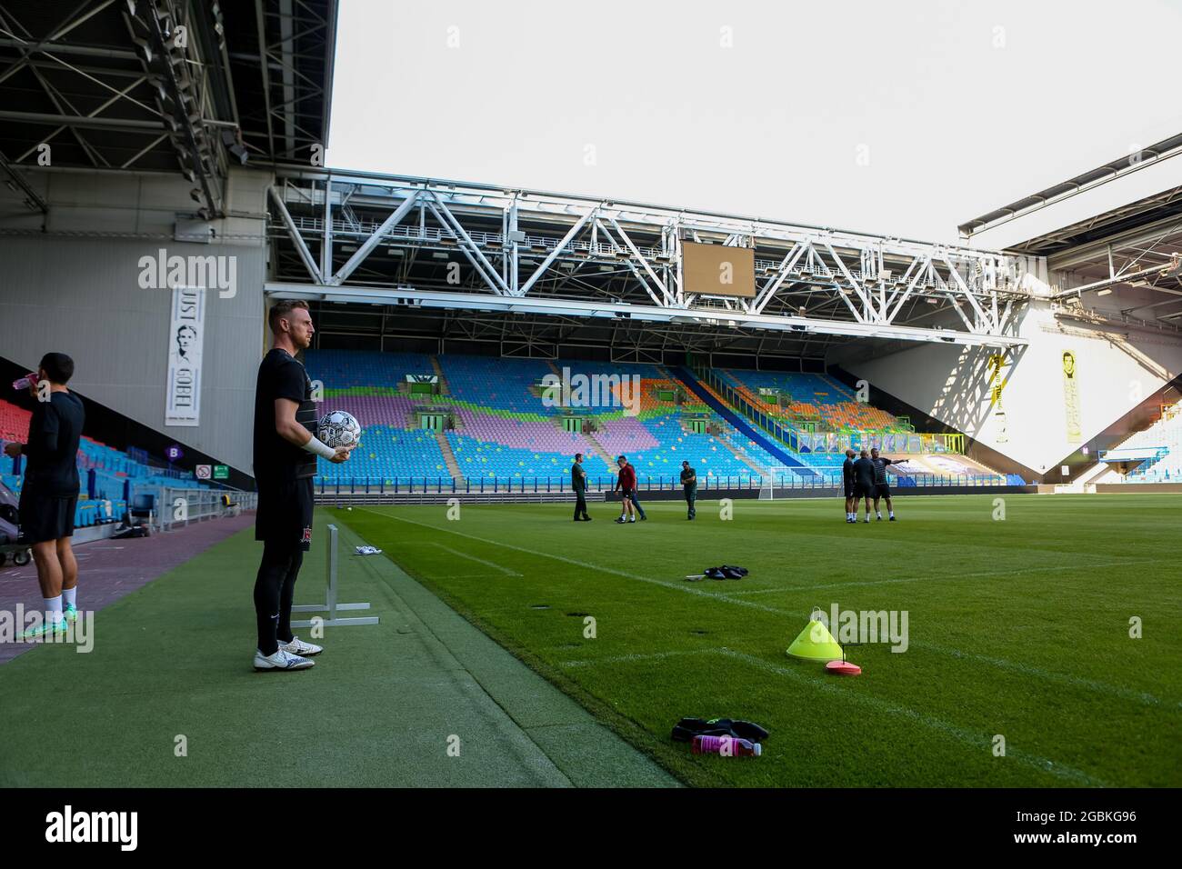 Peter cherrie hi-res stock photography and images - Alamy