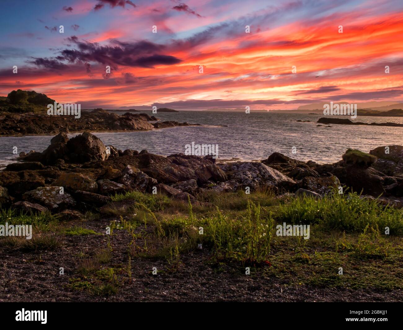 Kenmare bay hi-res stock photography and images - Alamy