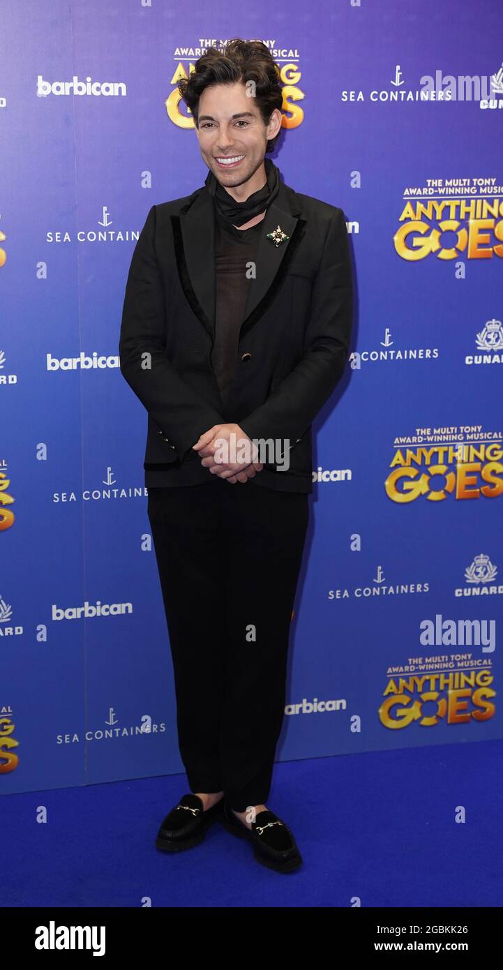 Tom Read Wilson arrives for a performance of Anything Goes, the multi ...