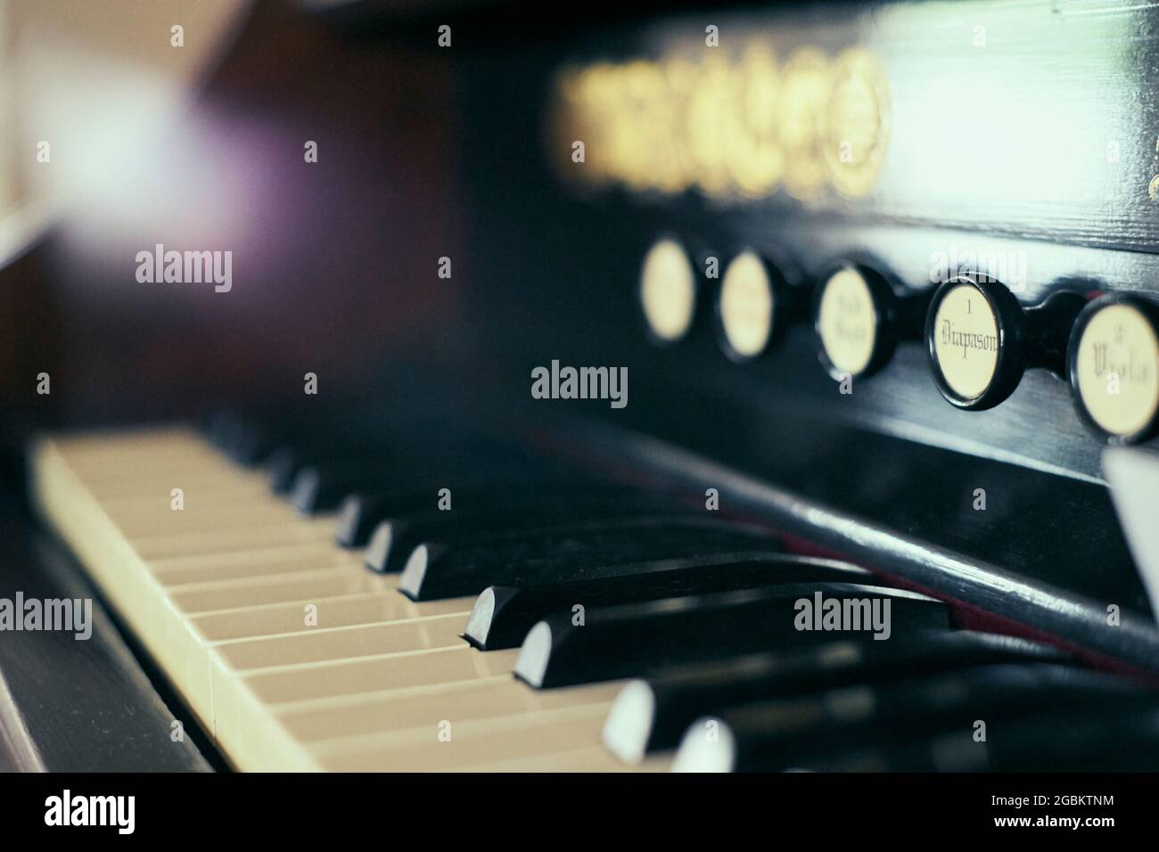 Vintage organ keyboard close up. Defocused background Stock Photo - Alamy