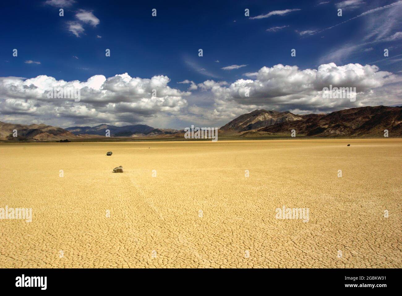 The Racetrack Playa lies in the remote northwestern corner of Death ...