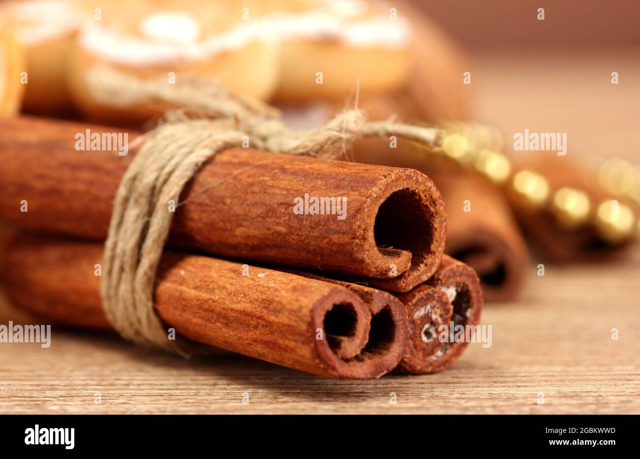 beautiful christmas background with spices Stock Photo - Alamy
