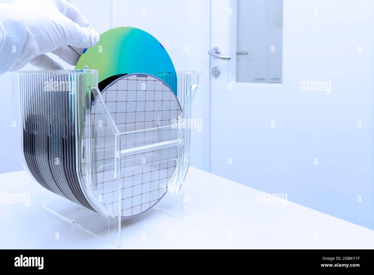 Wafer Manufacturing High Resolution Stock Photography and Images - Alamy