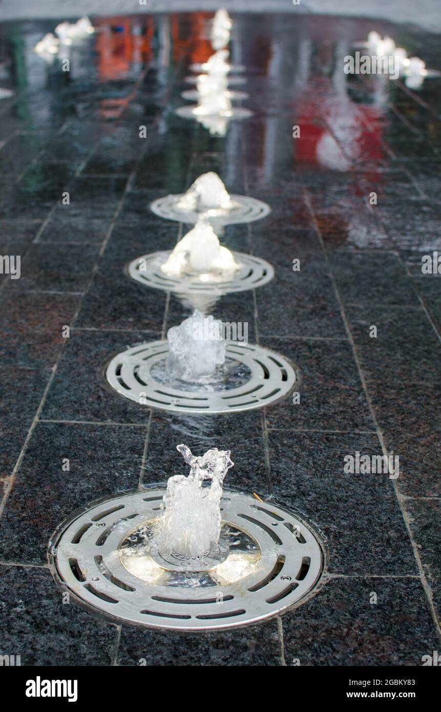 Pavement water feature hi-res stock photography and images - Alamy