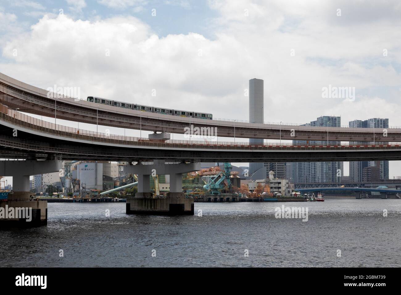 Tokyo, Japan. 28th July, 2021. The Monorail seen over the Rainbow ...