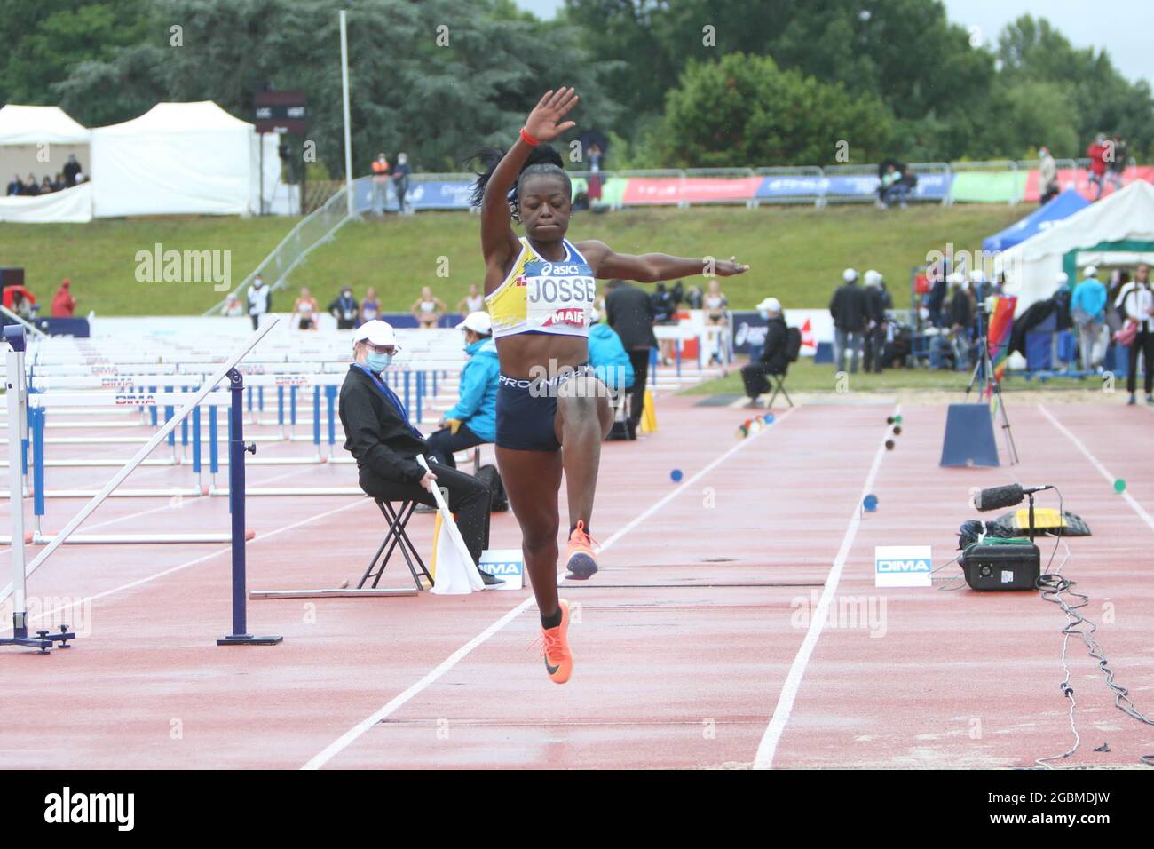 Triple saut hi-res stock photography and images - Alamy