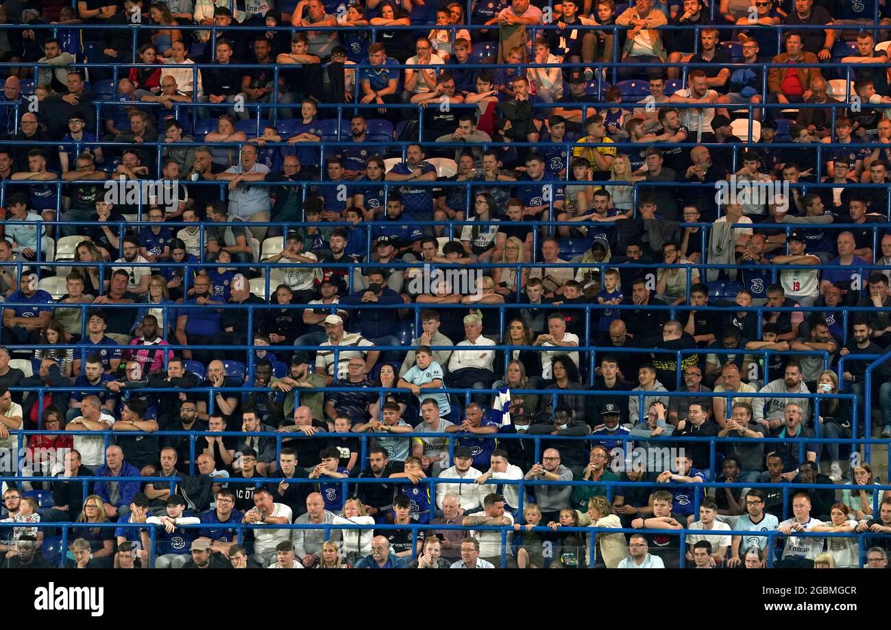 Safe standing stamford bridge hi-res stock photography and images - Alamy