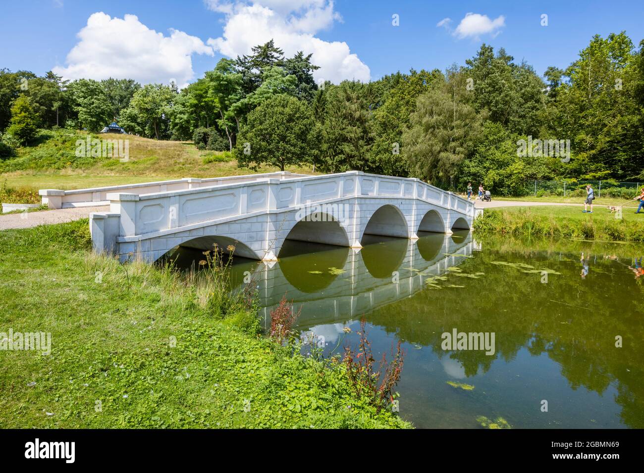 The Five Arch Bridge in the Hamilton Landscapes of Painshill Park ...