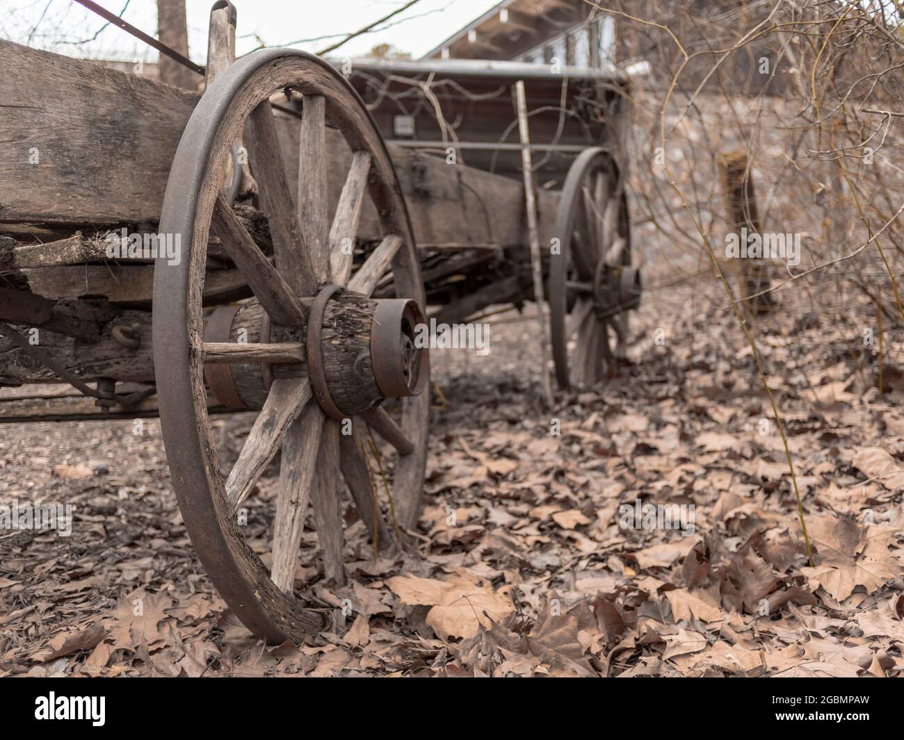 Rustic wagon hi-res stock photography and images - Alamy