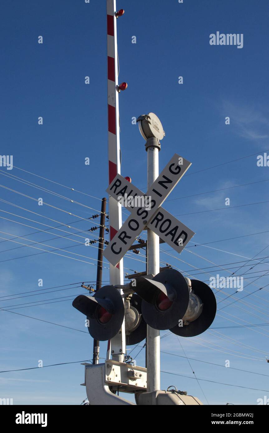 Railroad crossing signal hi-res stock photography and images - Alamy