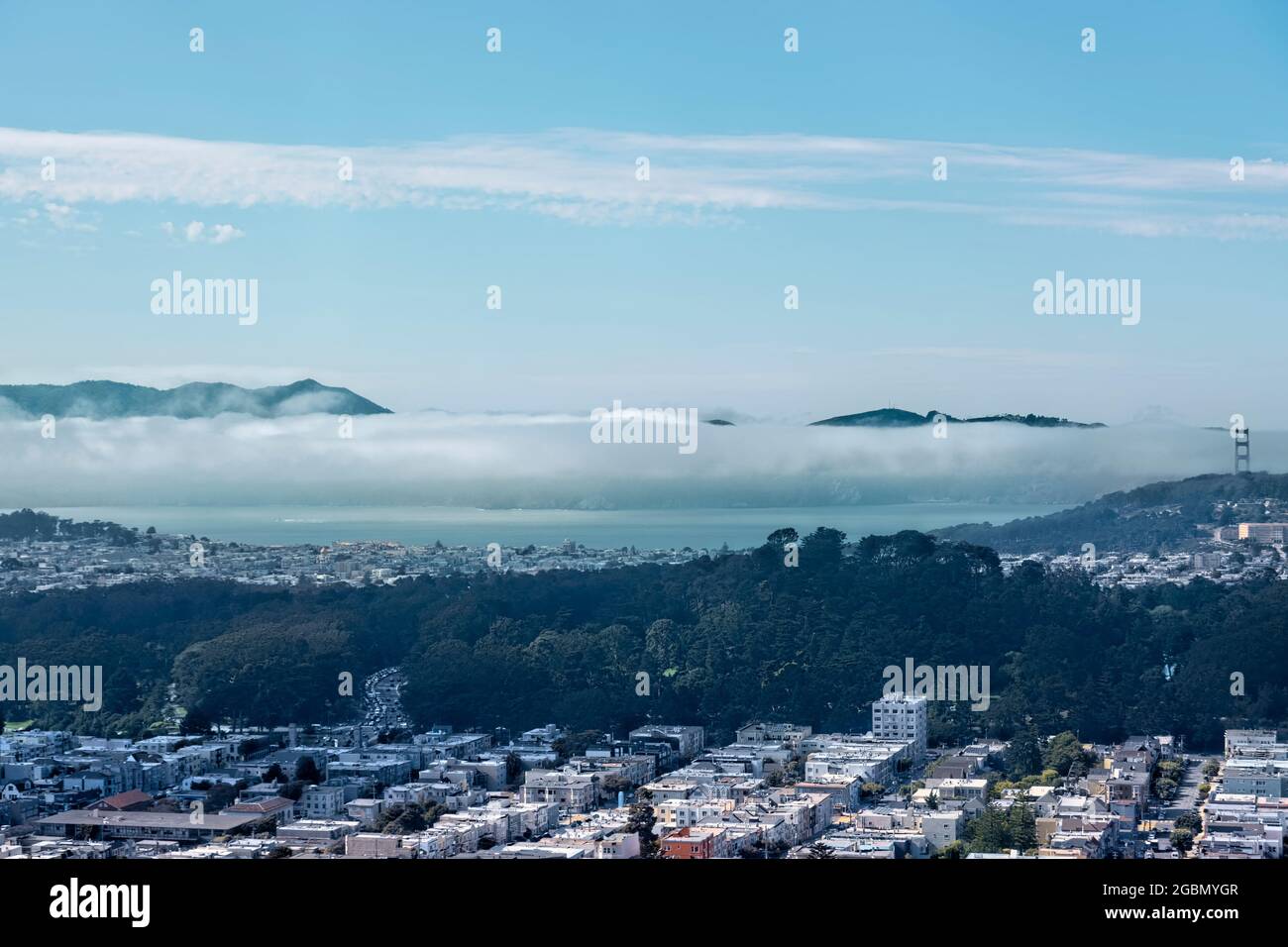 Bay view with rolling fog hi-res stock photography and images - Alamy