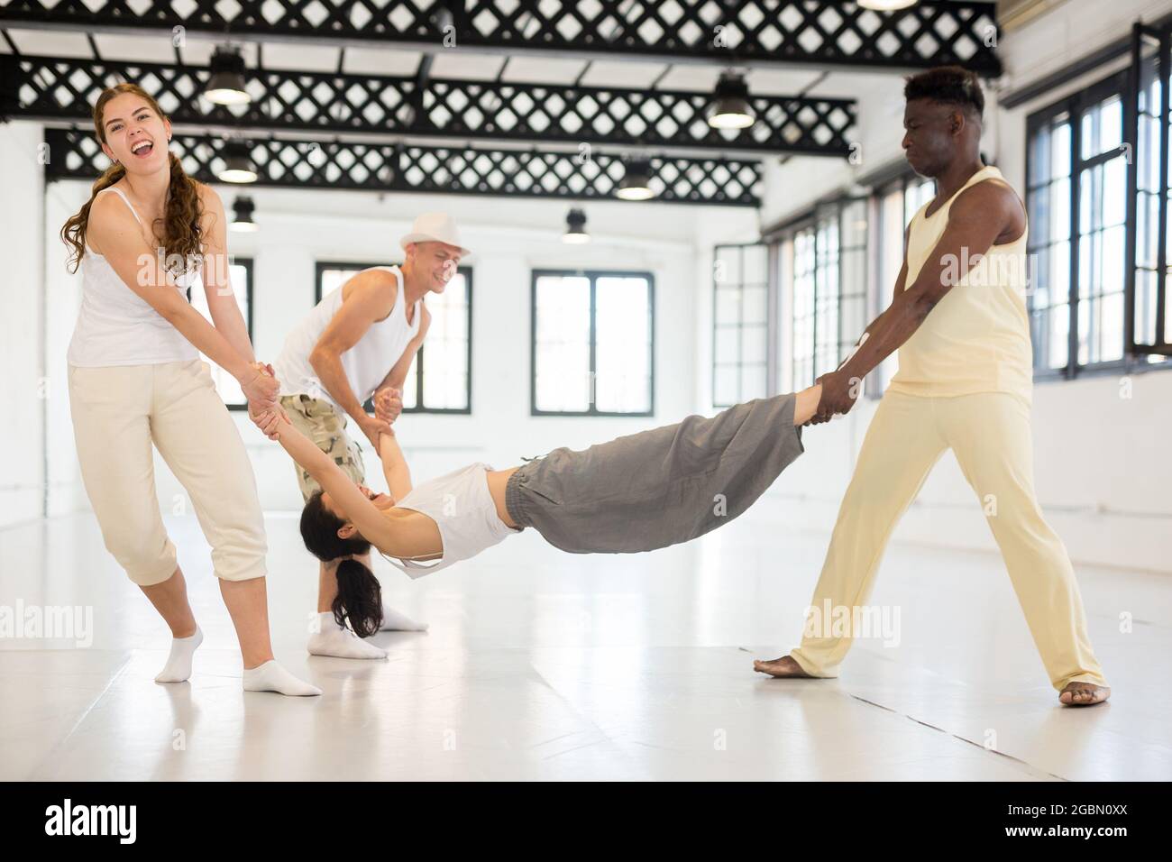 Modern ballet dancers doing lifting pose Stock Photo - Alamy