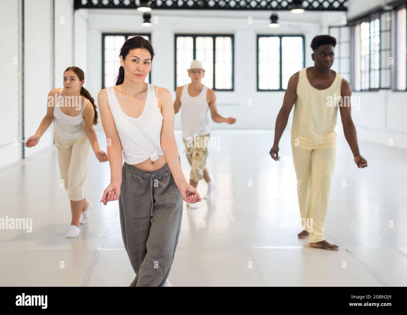 Dancers training swing movements Stock Photo - Alamy