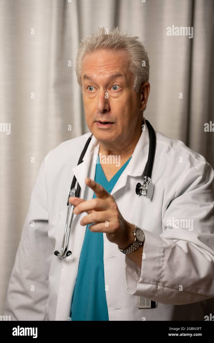 Doctor lecture hi-res stock photography and images - Alamy
