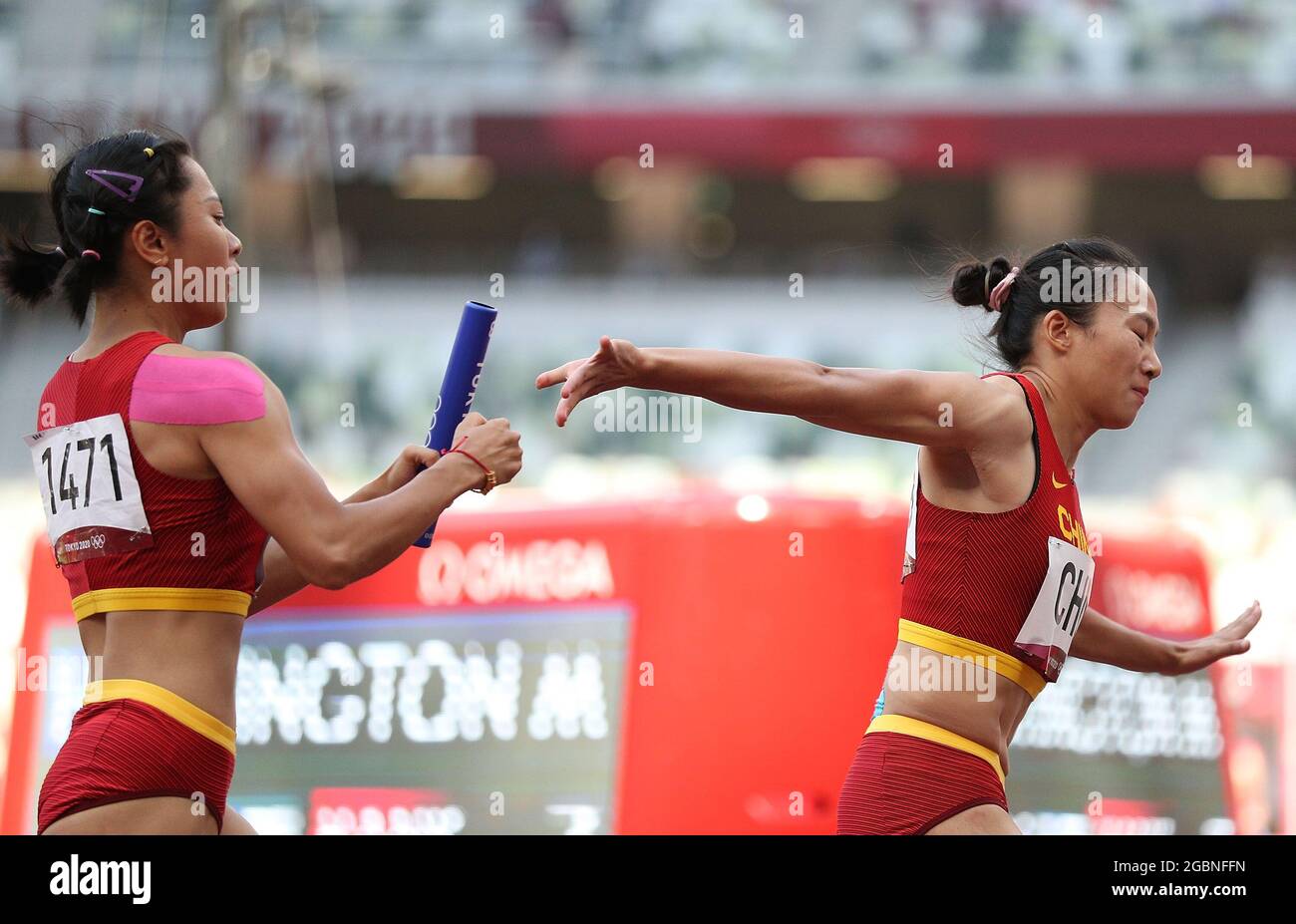 Tokyo, Japan. 5th Aug, 2021. Ge Manqi (L) and Huang Guifen of Team ...