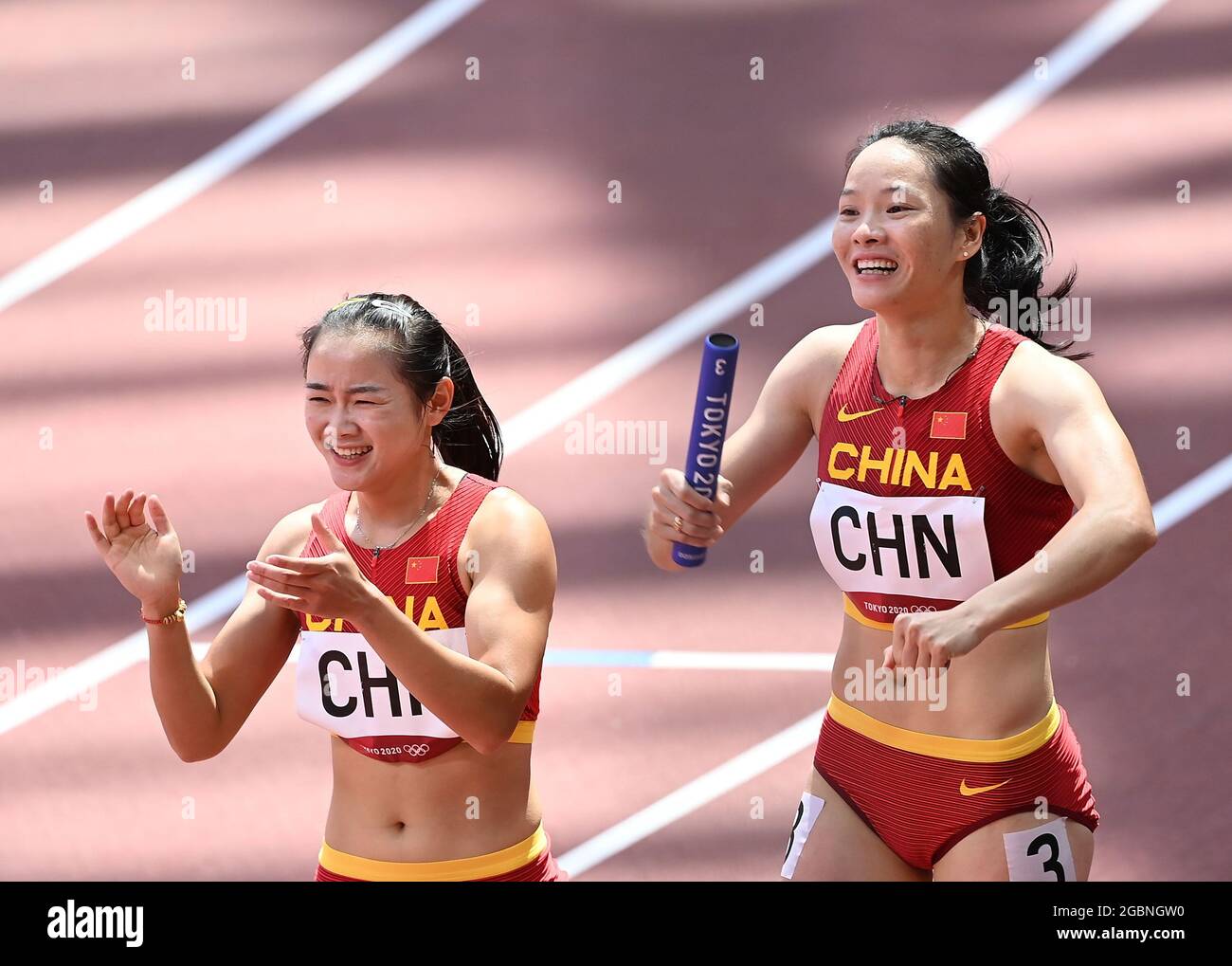 Tokyo, Japan. 5th Aug, 2021. Wei Yongli (R) and Liang Xiaojing of Team ...