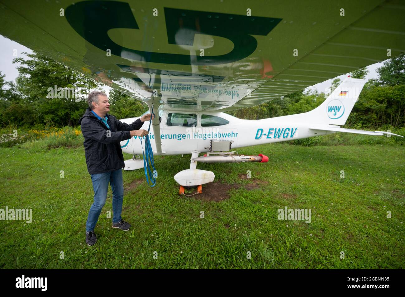 Hailflyer hi-res stock photography and images - Alamy