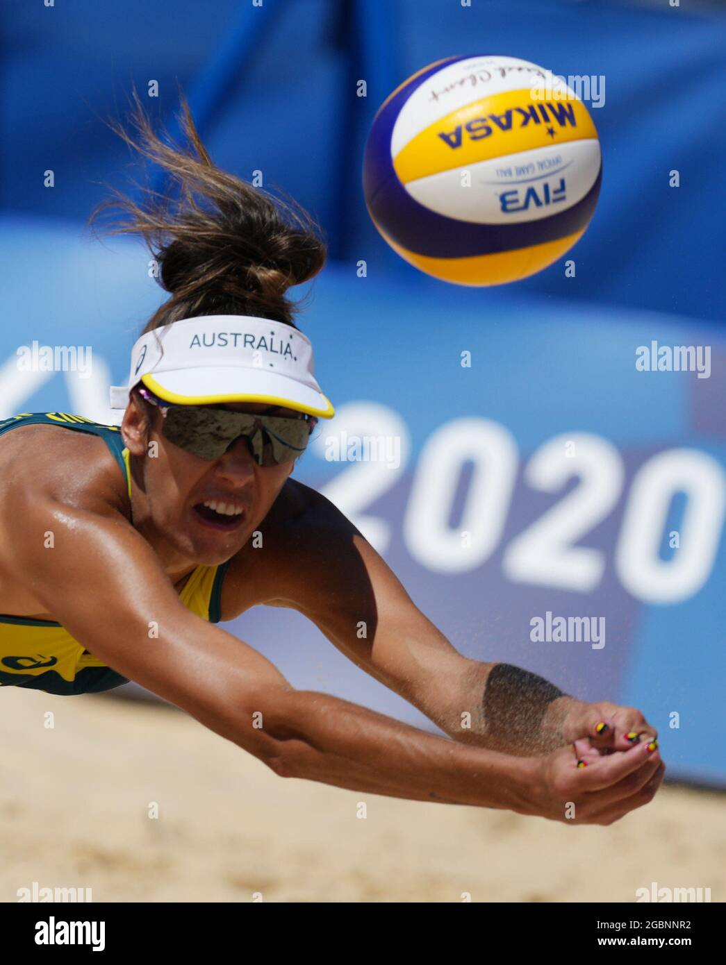 Tokyo, Japan. 5th Aug, 2021. Taliqua Clancy of Australia saves the ball ...