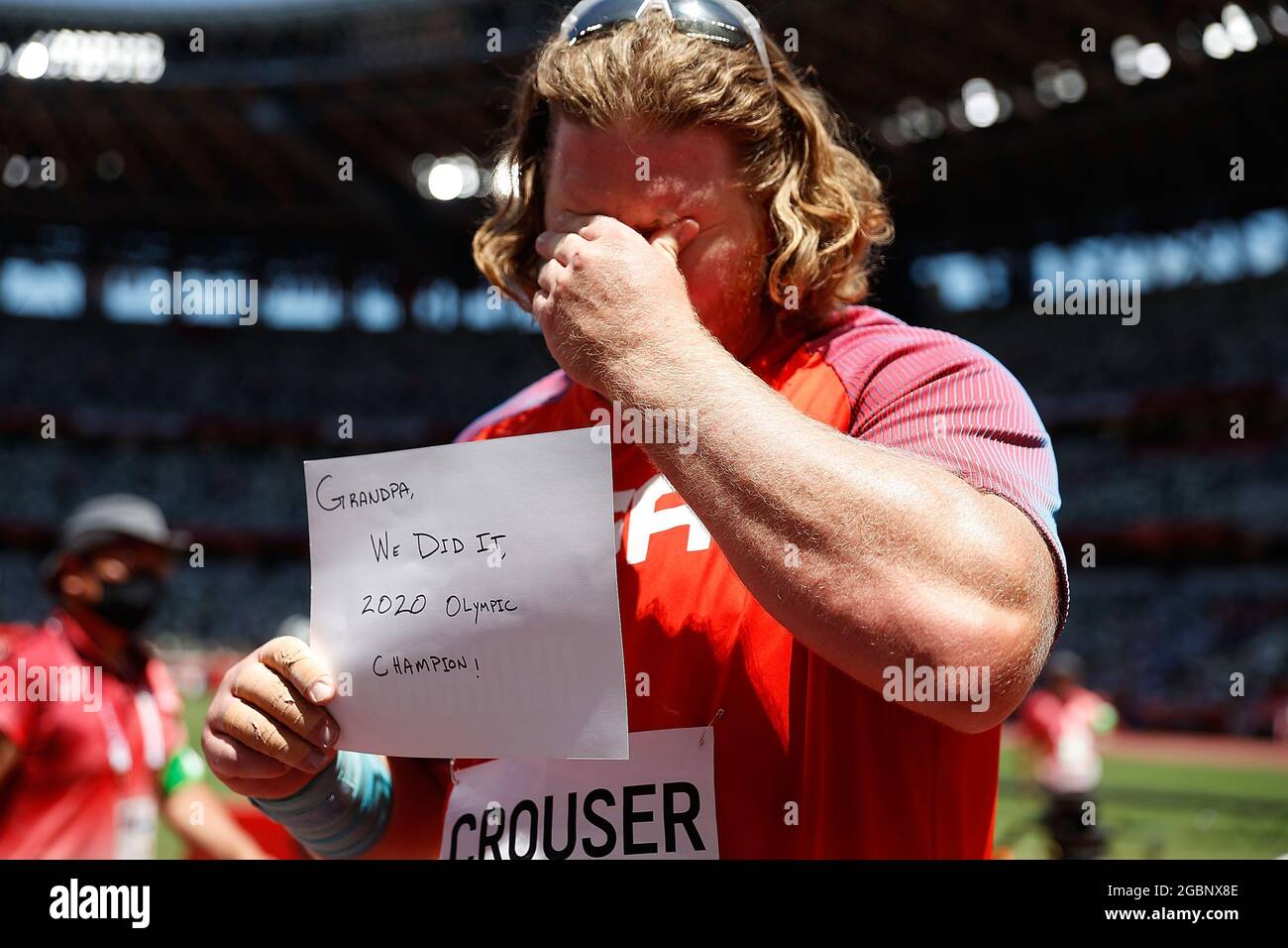 Tokyo, Japan. 5th Aug, 2021. Ryan Crouser of the United States displays ...