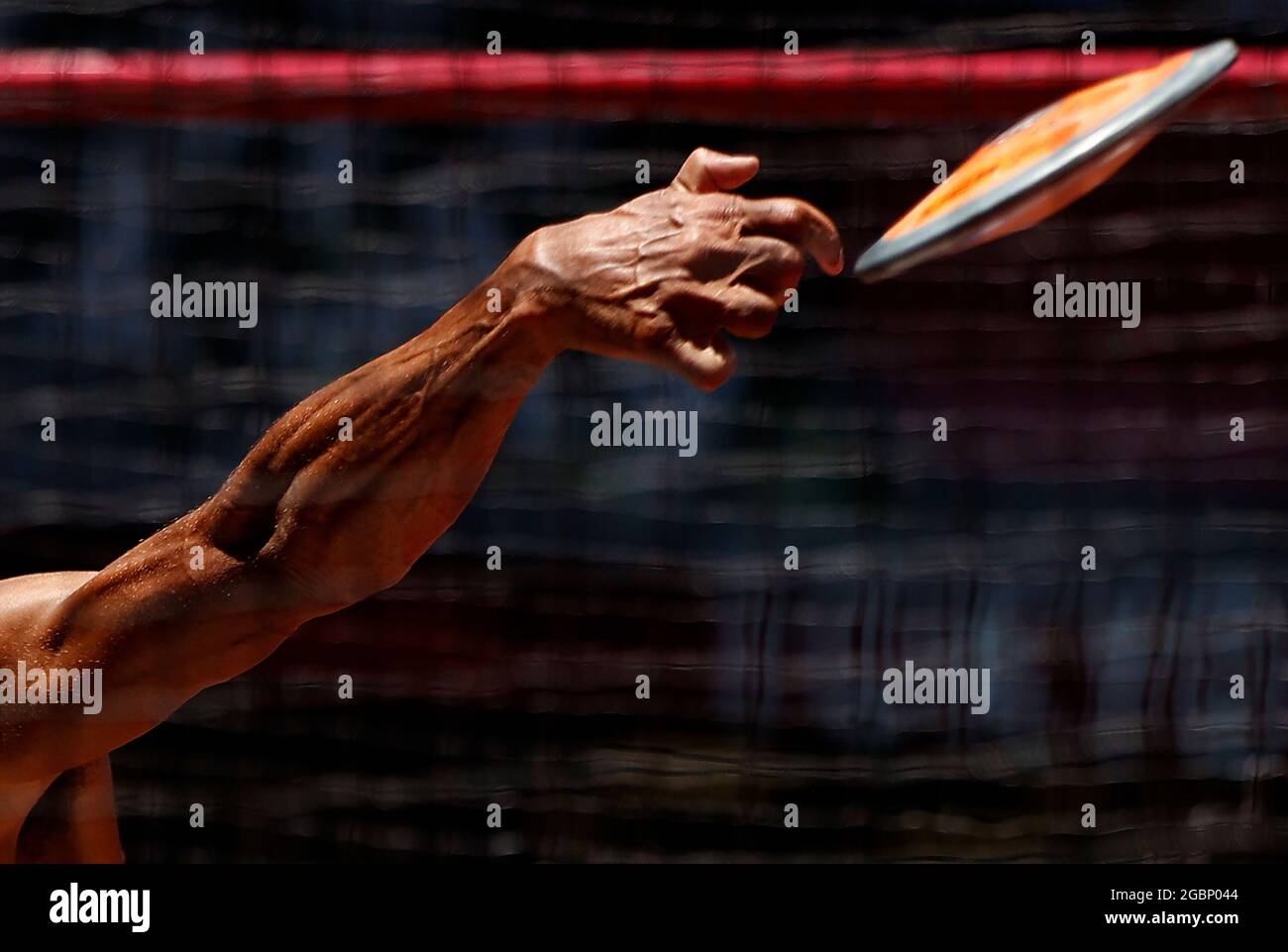 Mens decathlon discus throw hi-res stock photography and images - Alamy