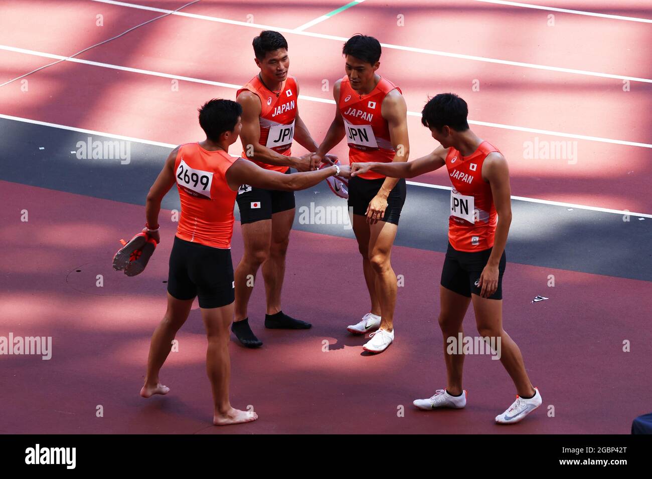 Tokyo, Japan. 5th Aug, 2021. Japan team group (JPN) Athletics : Men's ...