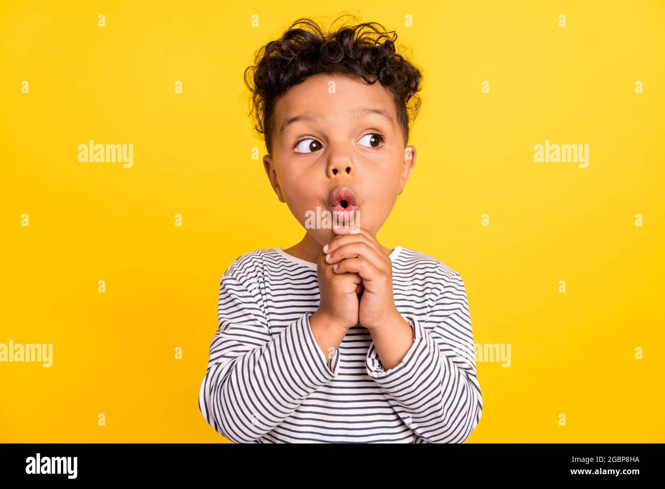 Photo portrait small boy amazed looking copyspace staring isolated ...