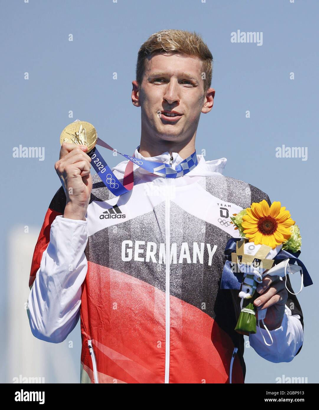 Florian Wellbrock of Germany poses with his gold medal in the men's 10 ...