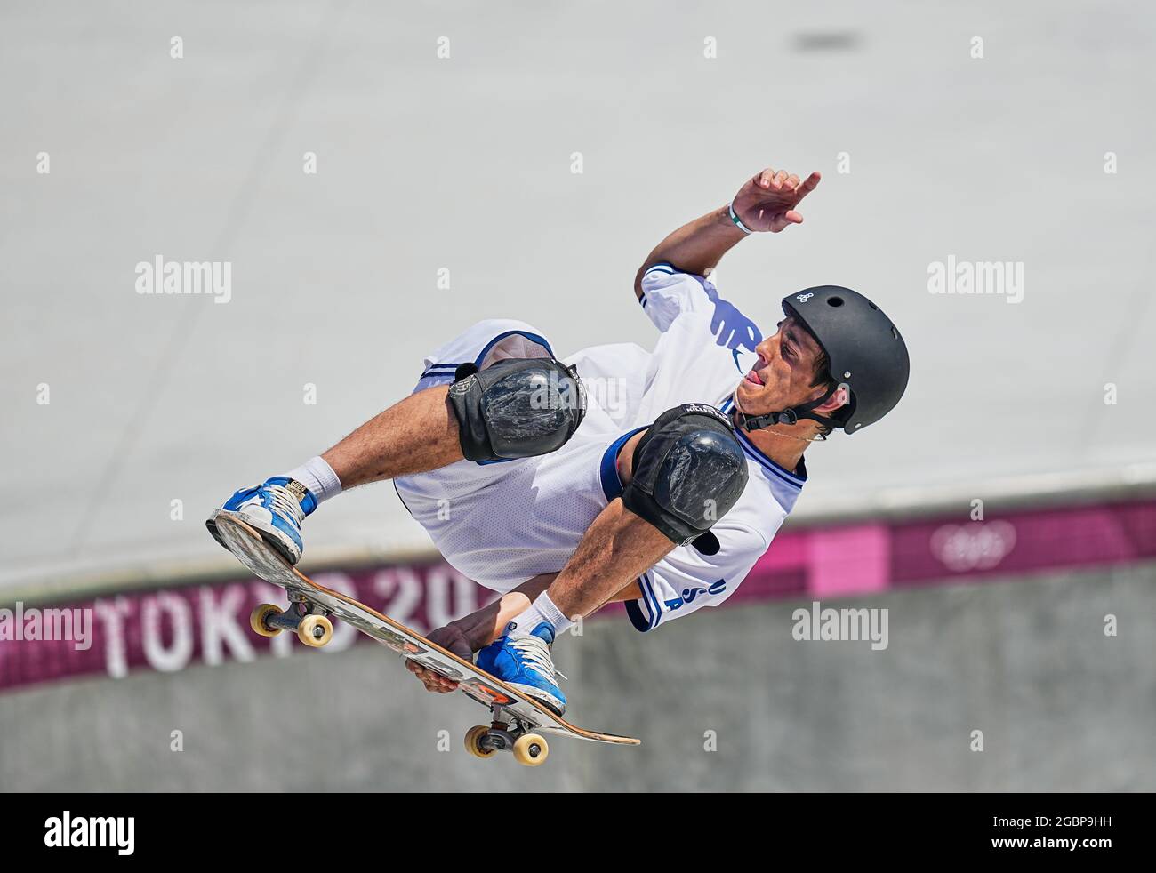 August 5, 2021: Cory Juneau from United States winning bronze at men's ...
