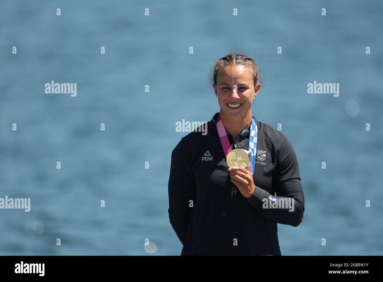 Lisa carrington gold canoe hi-res stock photography and images - Alamy