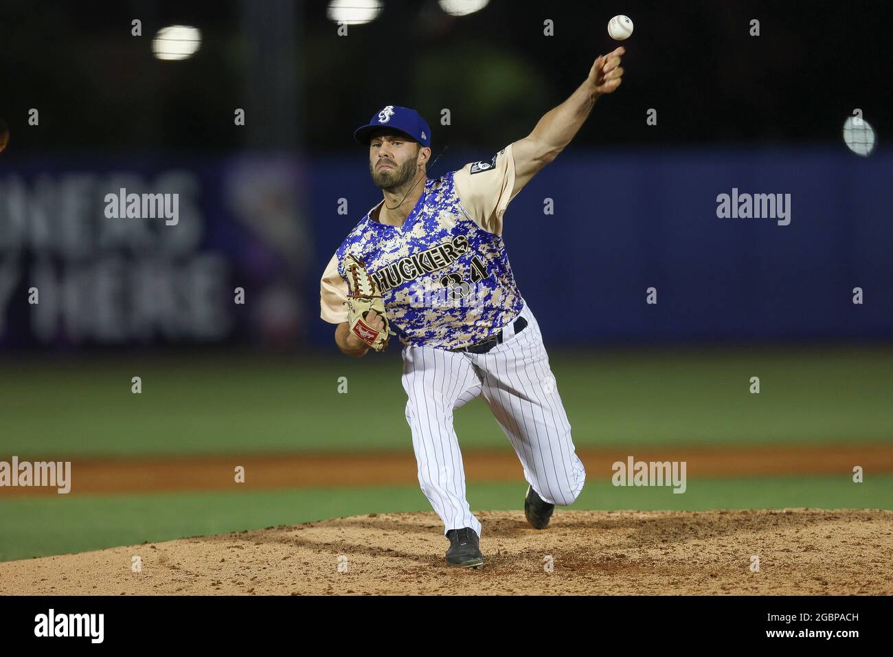 Biloxi, Mississippi, USA. 04th Aug, 2021. Biloxi Shuckers pitcher Cody ...