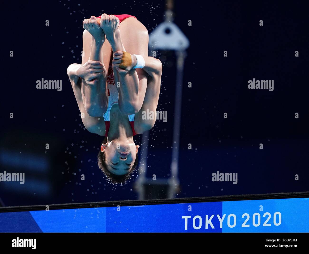 Tokyo, Japan. 5th Aug, 2021. Quan Hongchan of China competes during the ...