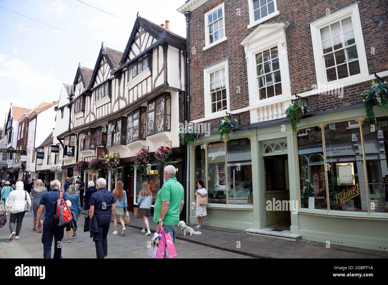 Stonegate York City Centre High Resolution Stock Photography and Images ...
