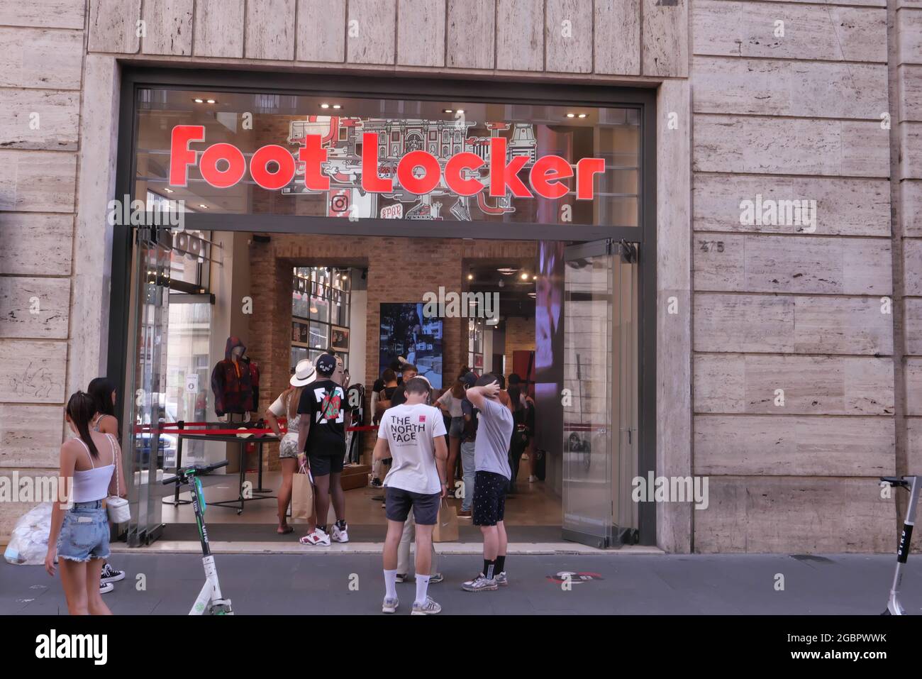 Foot locker store shop in hi-res stock photography and images - Alamy