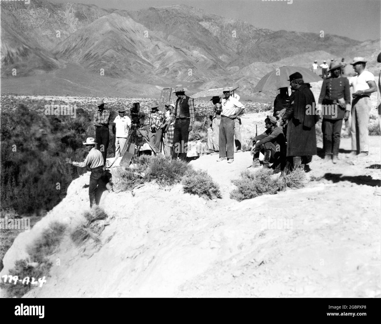 Andre de toth hi-res stock photography and images - Alamy