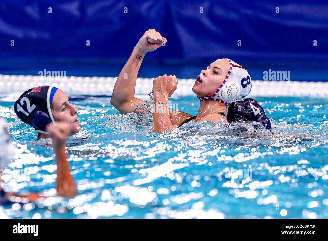 TOKYO, JAPAN - AUGUST 5: Anastasia Simanovich of ROC, Rachel Fattal of ...