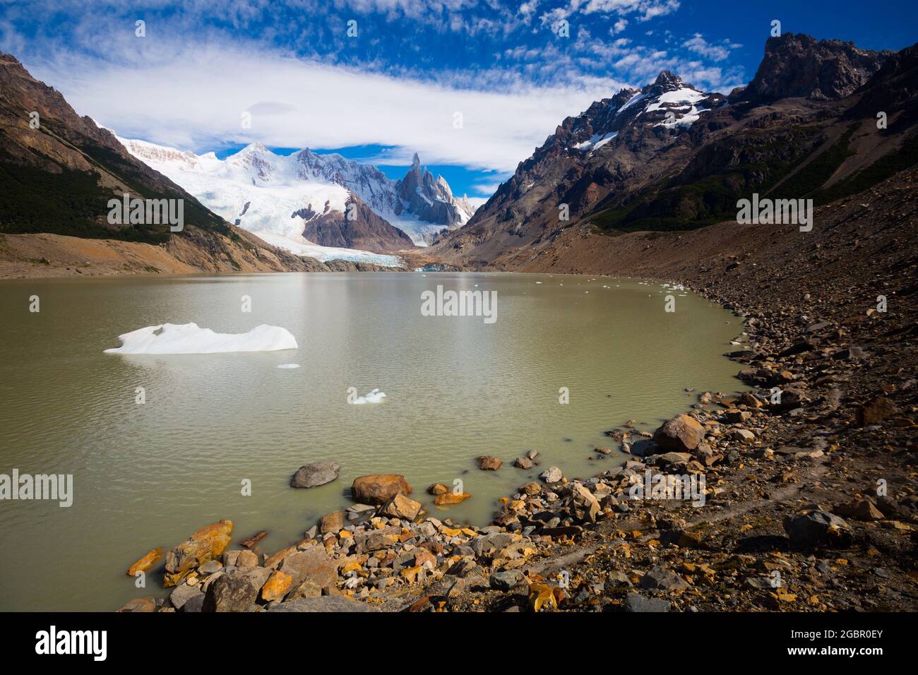 Lake at foot of Fitz Roy, Cerro Torre, Andes, Argentina Stock Photo - Alamy