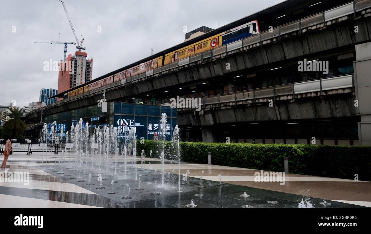 Thailand bangkok siam bts skytrain hi-res stock photography and images ...
