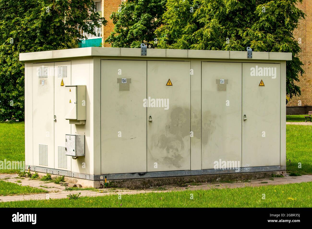 Outdoor electric high voltage cabinet on a city street Stock Photo - Alamy