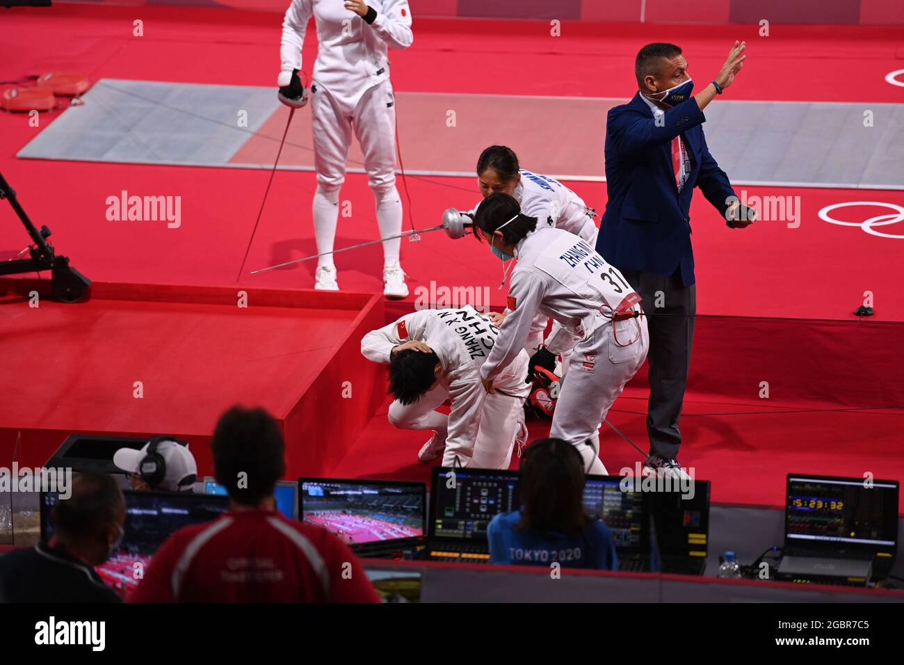 Tokyo, Japan. 5th Aug, 2021. Zhang Xiaonan of China sustains an injury ...