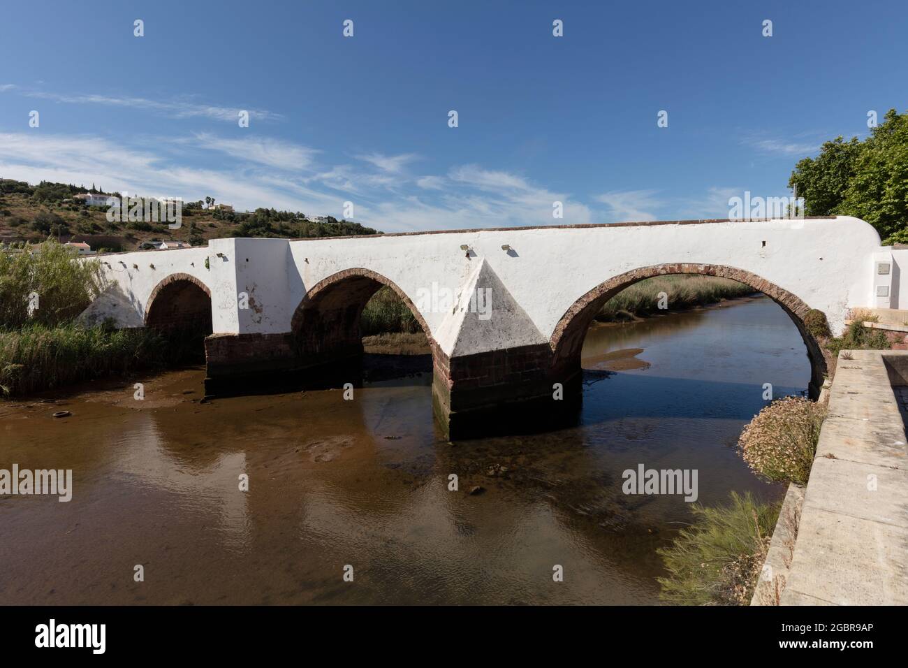 geography / travel, Portugal, Algarve, Silves, river Arad, Roman bridge ...