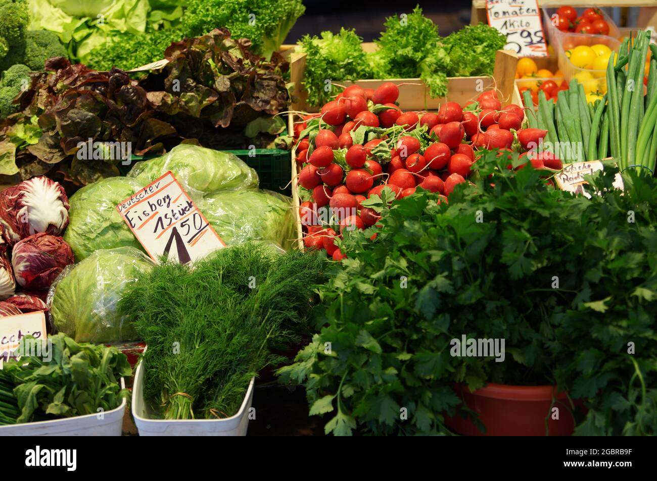 Greens at the German vegetable market Stock Photo - Alamy