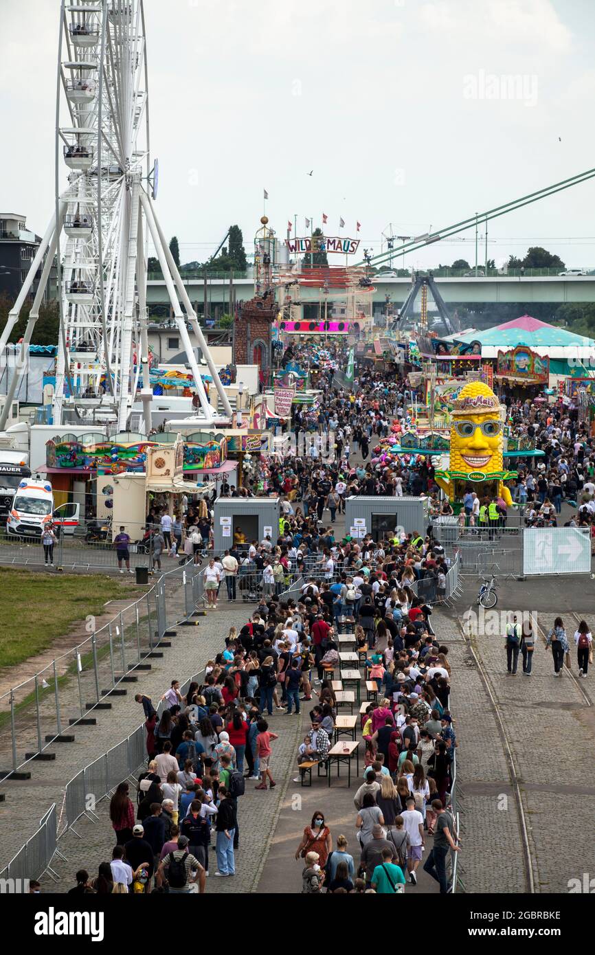 Temporärer freizeitpark hi-res stock photography and images - Alamy
