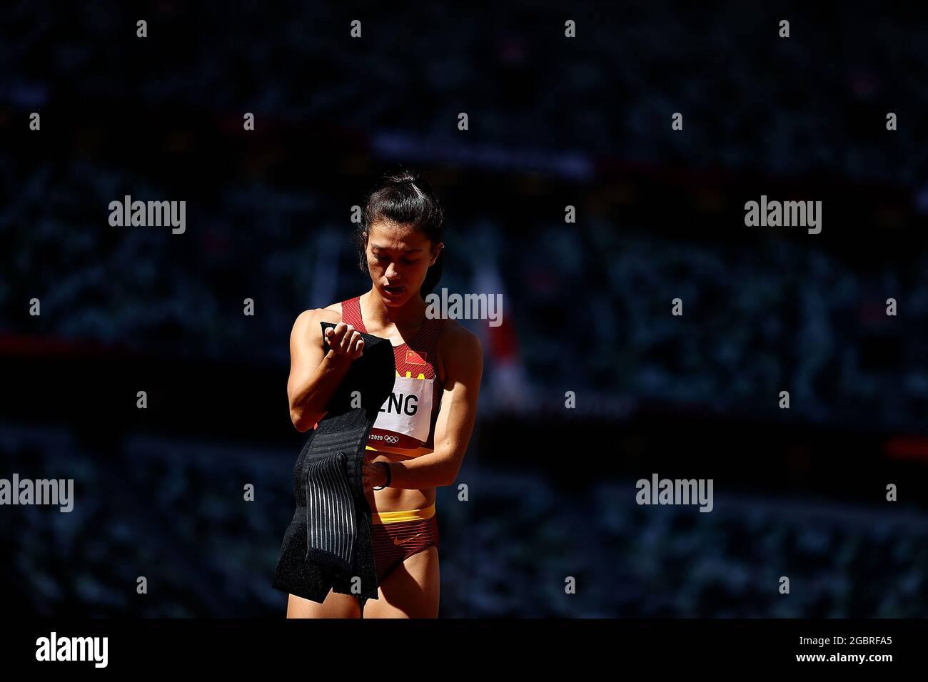 Tokyo, Japan. 5th Aug, 2021. Zheng Ninali of China prepares for the ...