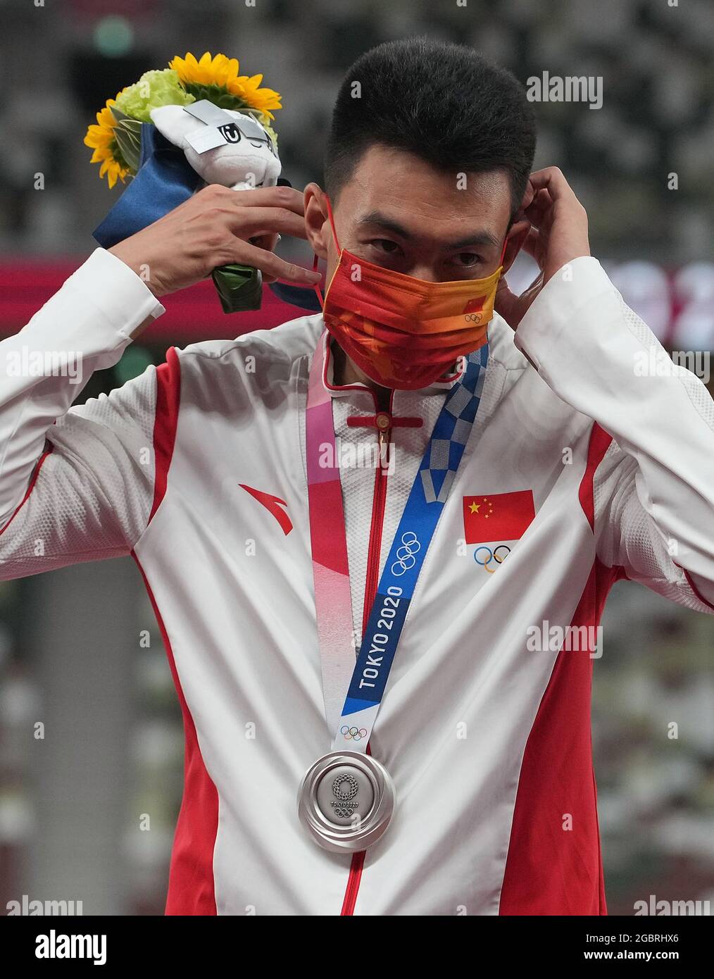 Tokyo, Japan. 5th Aug, 2021. Silver medalist Zhu Yaming of China reacts on the awarding ceremony ...