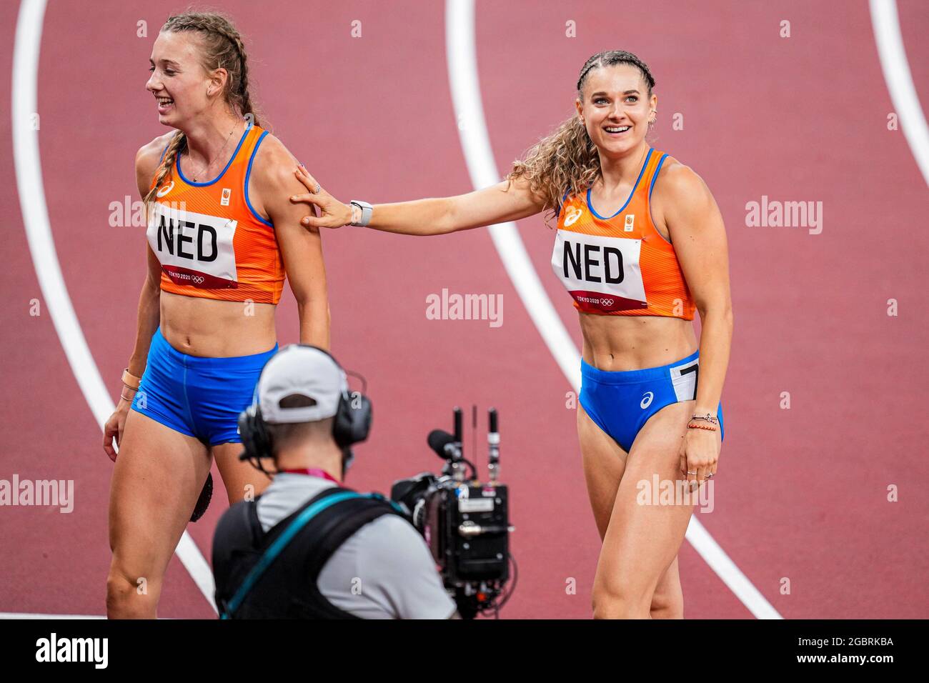 TOKYO, JAPAN - AUGUST 5: Lieke Klaver of the Netherlands, Lisanne de ...