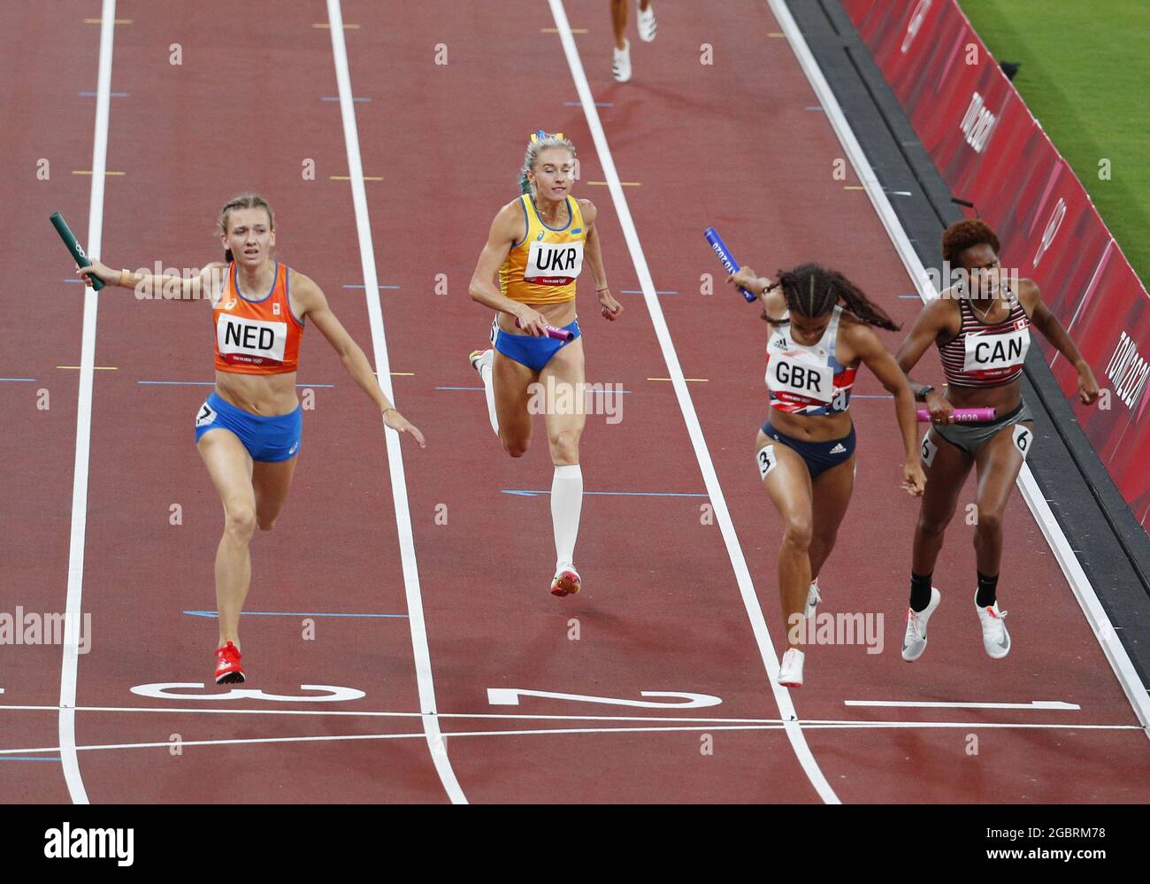 Womens 4x400m relay hi-res stock photography and images - Alamy