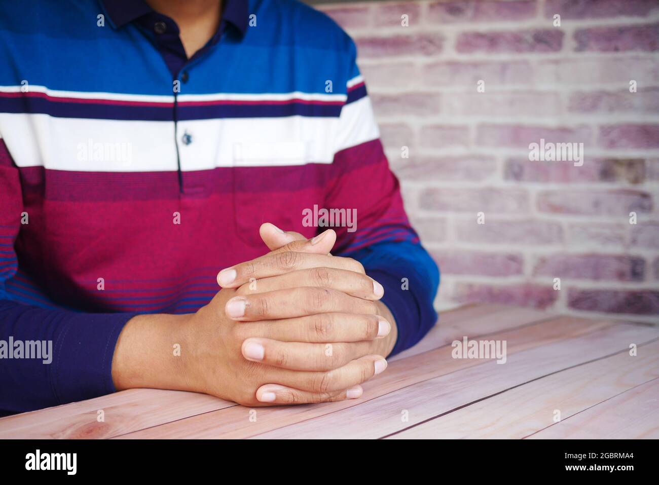 Man wringing hands hi-res stock photography and images - Alamy