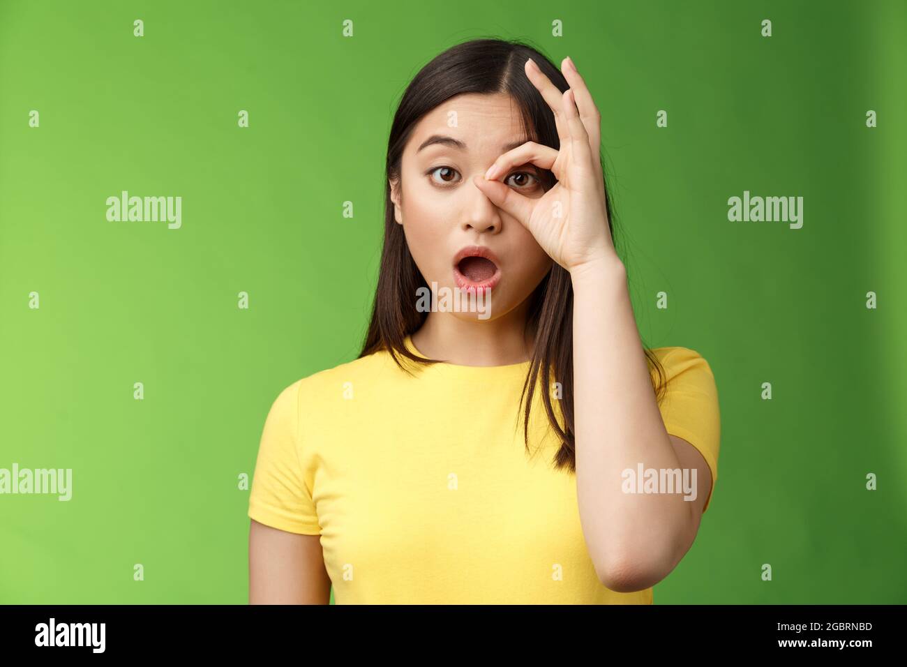 Amazed speechless cute asian young girl drop jaw astonished, look ...