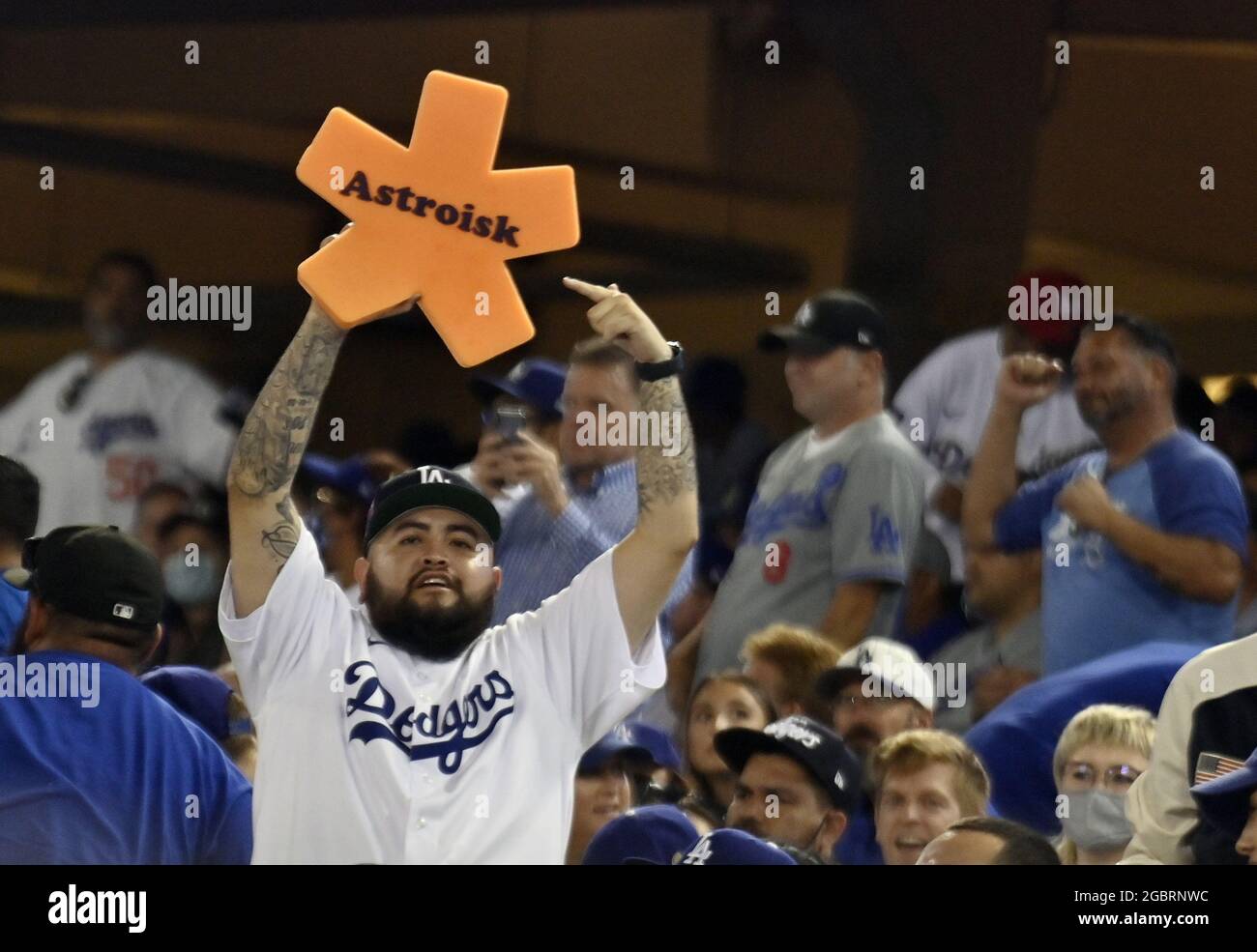 Los angeles dodgers fans hi-res stock photography and images - Alamy
